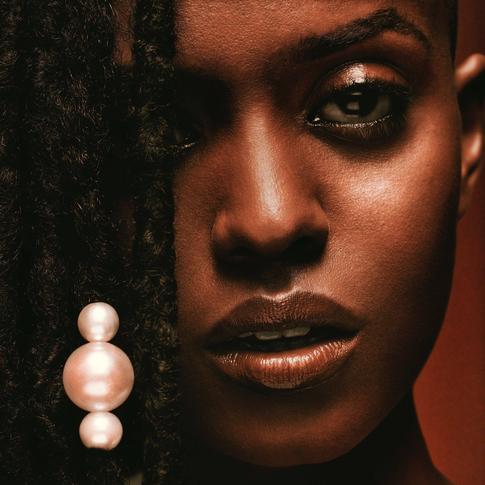 WARP | Artists | Kelela